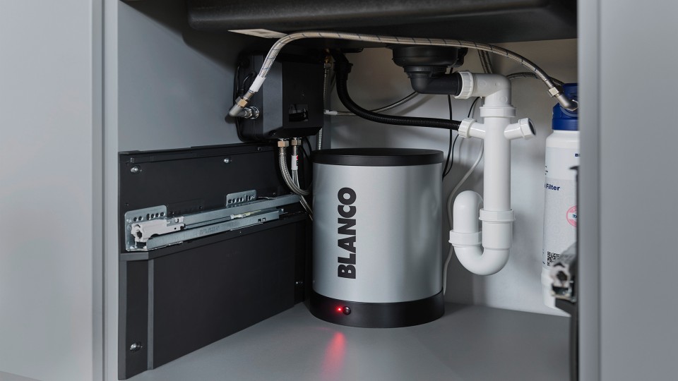 Hot water mixer taps from BLANCO | BLANCO