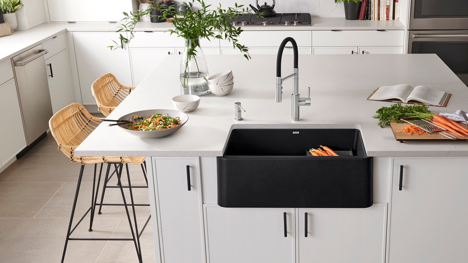 Farmhouse Sinks & Apron-Front Kitchen Sinks | BLANCO